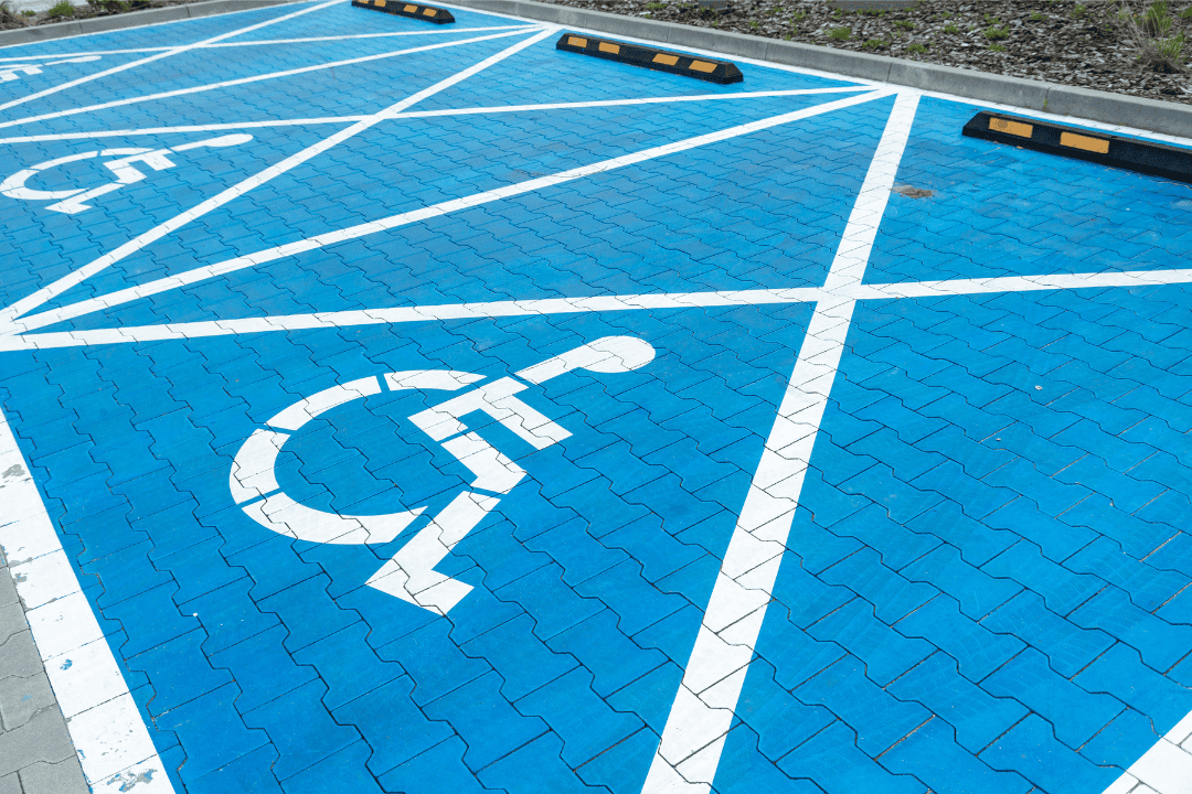 Kiedy można parkować na miejscu dla inwalidy? Sprawdź! - Blog - Car ...