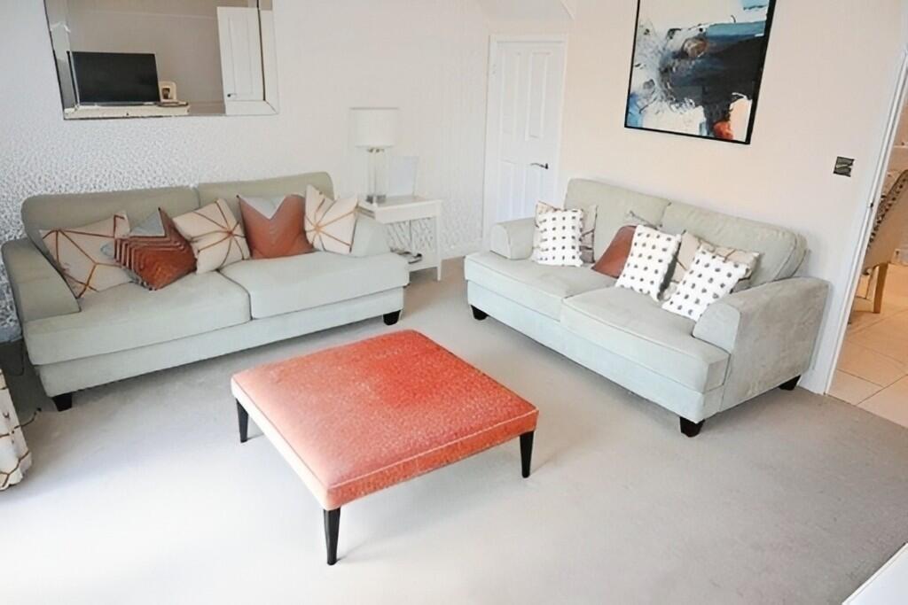 Beck Bridge Lane, Allerton - A Powerful Real Estate Website | Mirror ...