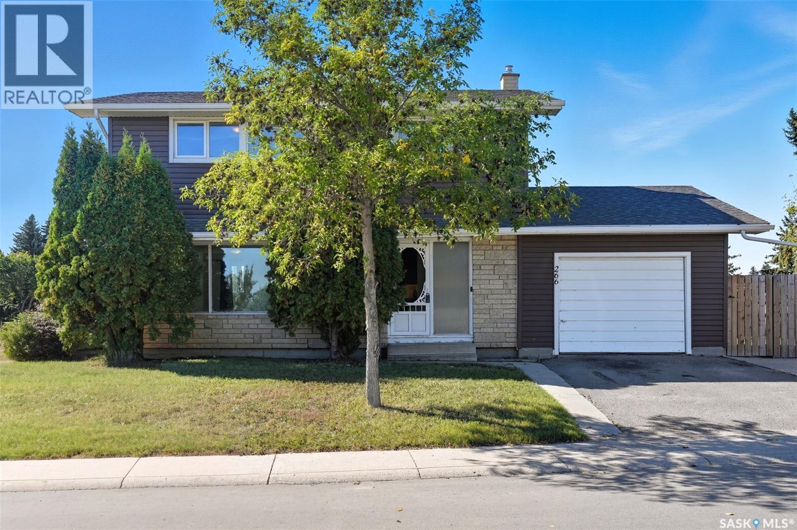 266 Assiniboine DRIVE|Saskatoon, Saskatchewan S7K4A2 - A Powerful Real ...