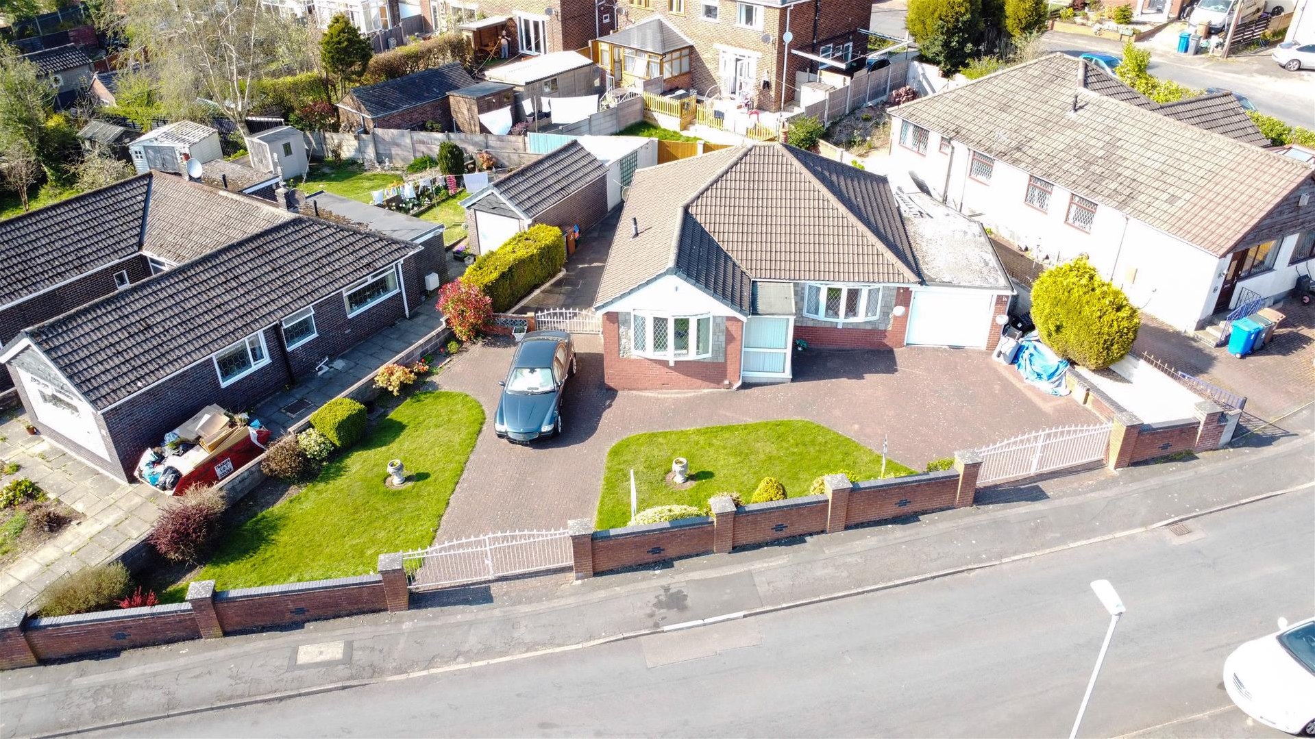 Midhurst Close, Packmoor, Stoke-On-Trent - 3 bedroom Detached bungalow ...