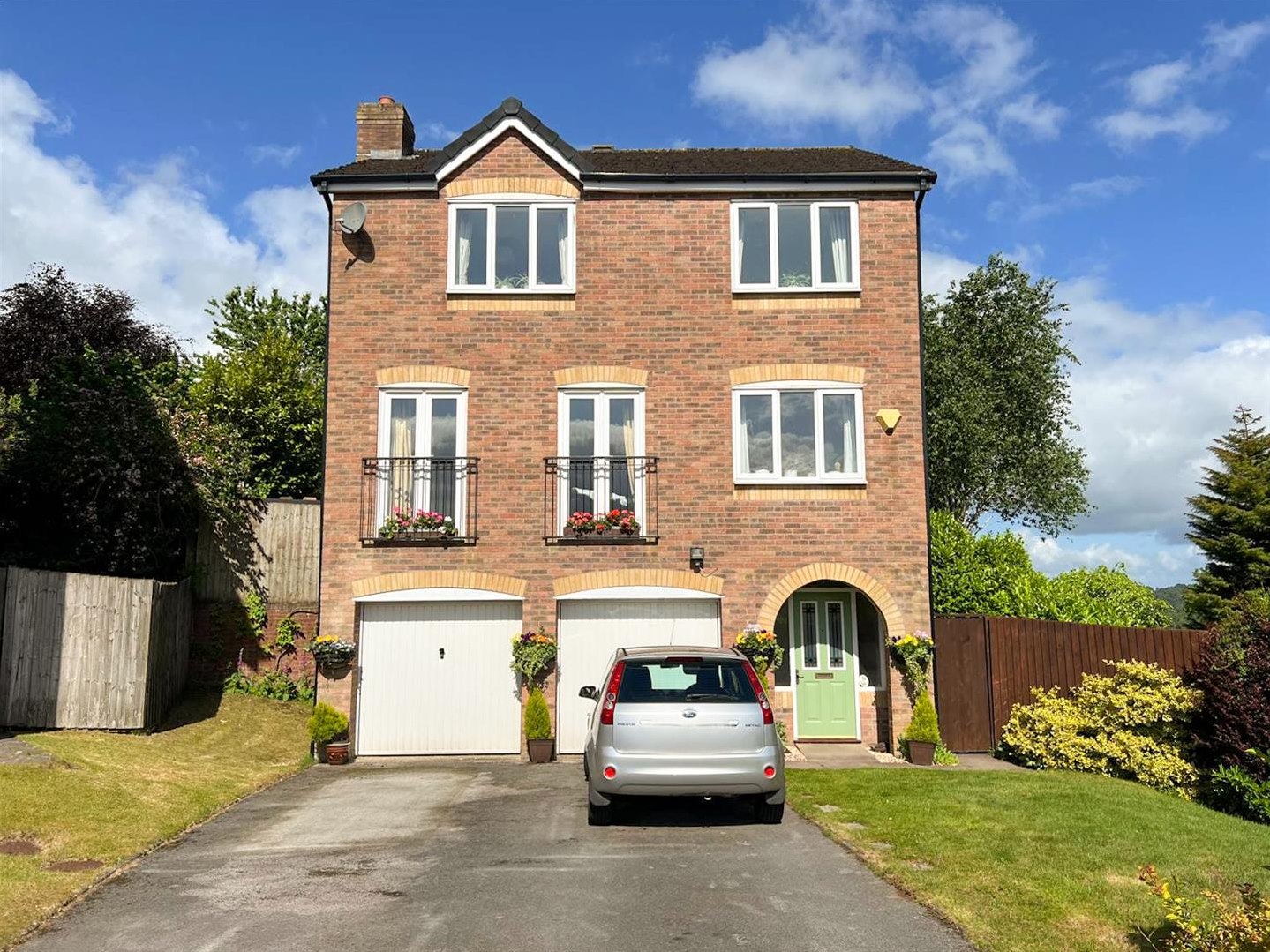 Vale View, Cheddleton, Leek - 4 bedroom Link detached house Under Offer ...