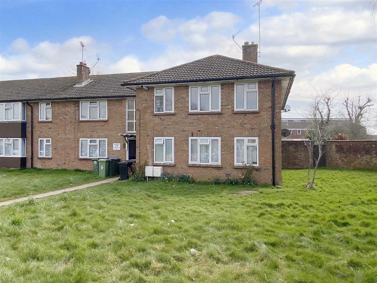 Allangate Drive, West Sussex, Rustington, BN16 3JE - 2 bedroom Flat For ...