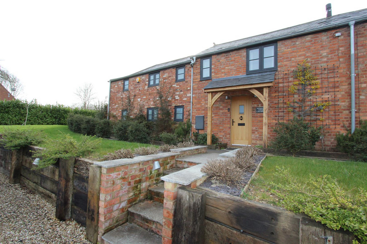 Honeysuckle Cottage, 1 The Holloway, Southam, Warwickshire, CV47 7RG ...