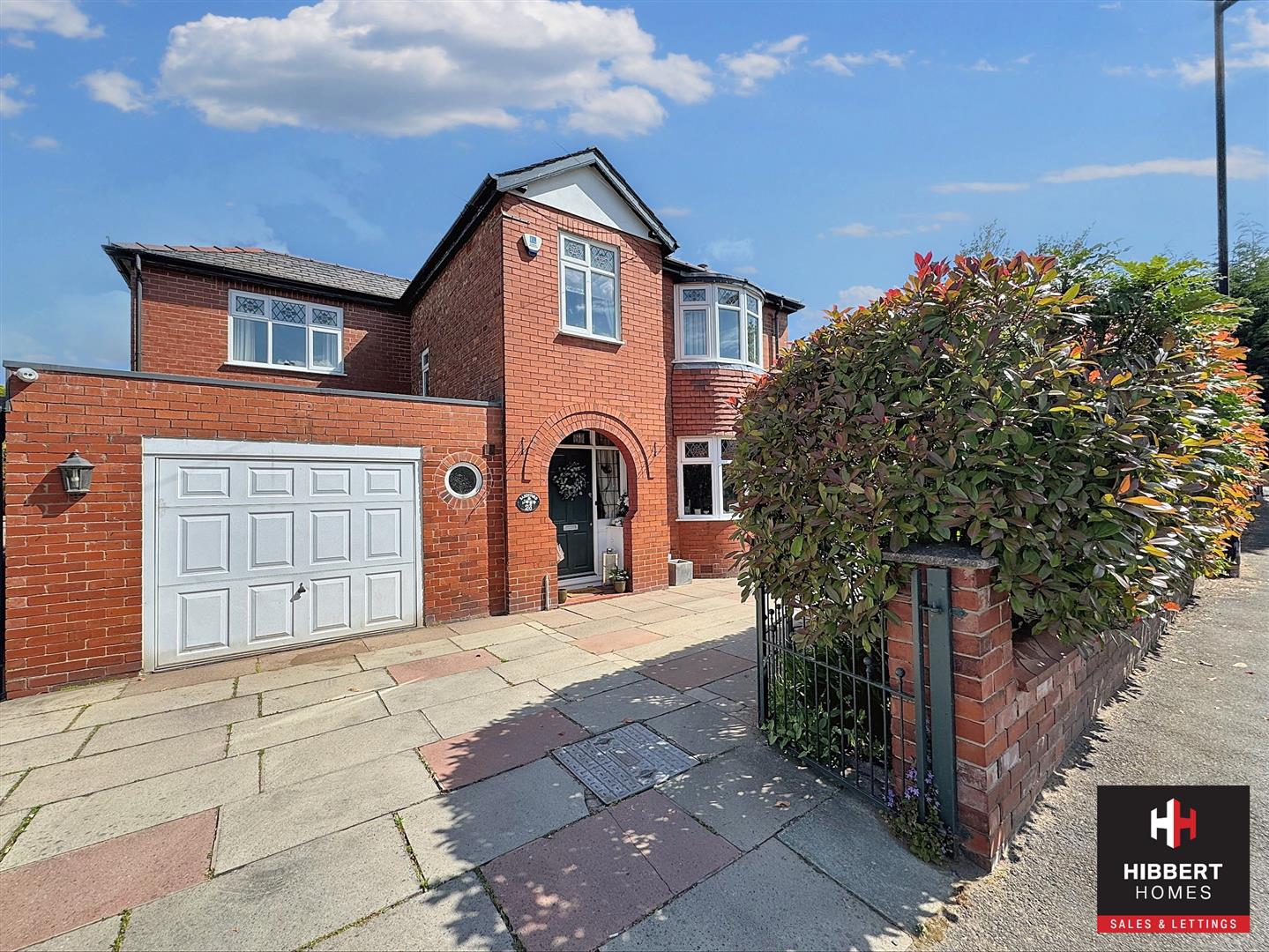 Grove Lane, Hale, Altrincham - 4 bedroom Detached house For Sale - £750,000