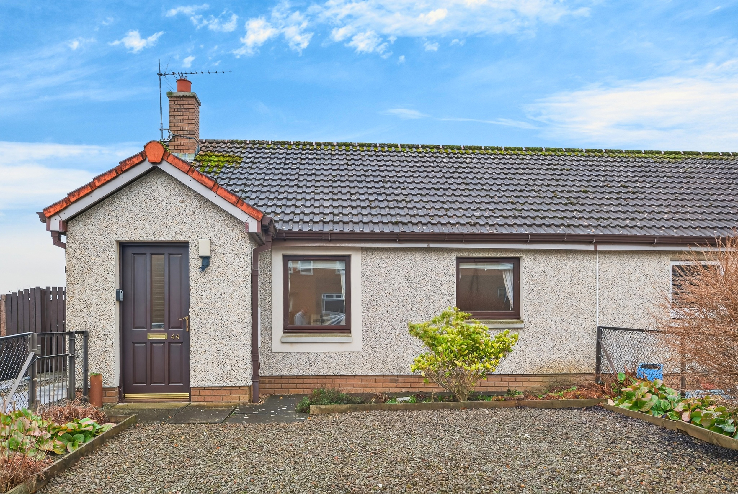 44 Newbyres Crescent , EH23, Gorebridge, EH23 4UG - 1 bedroom Detached ...