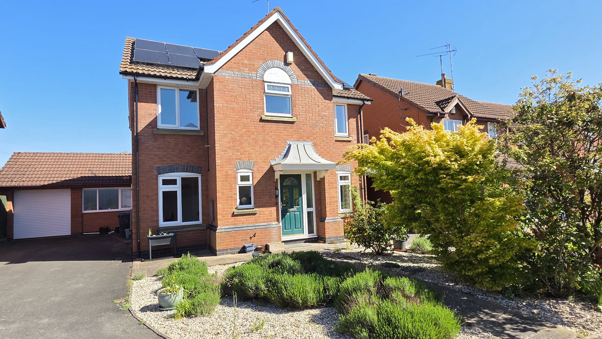 Houses For Sale Bishops Itchington
