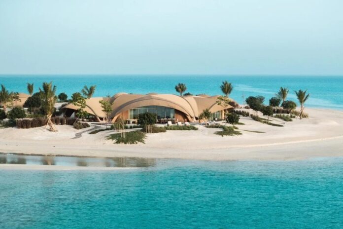 Роналдо купи две луксузни вили на Црвеното Море, до кои може да се ...